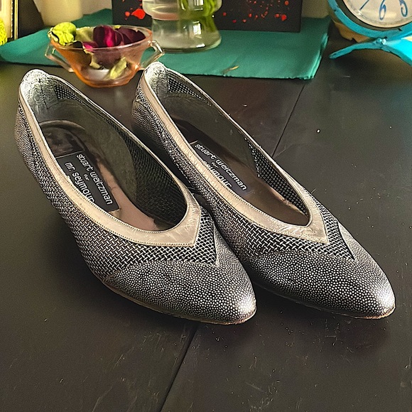 Stuart Weitzman | Shoes | Vintage Kitten Heels Metallic Stuart Weizman ...